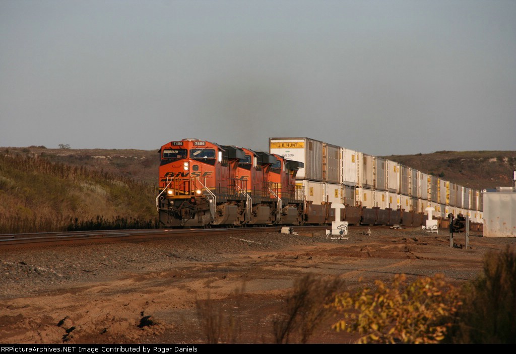 BNSF 7486